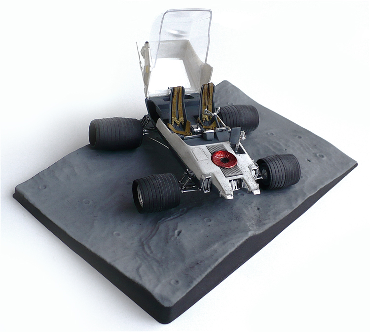 The Great Canadian Model Builders Web Page!: Space 1999 "The Alien"