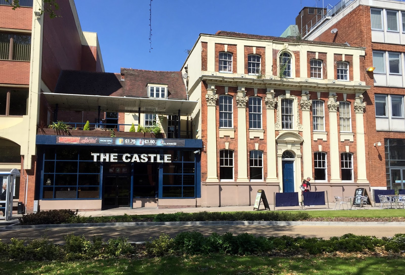 Today Around Coventry: Coventry Pubs #4 - The Castle