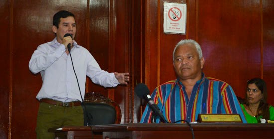 EL MONJE DE CAMORUCO: JULIO RIVAS: ¿SE DESLINDA DE LORENT SALEH?