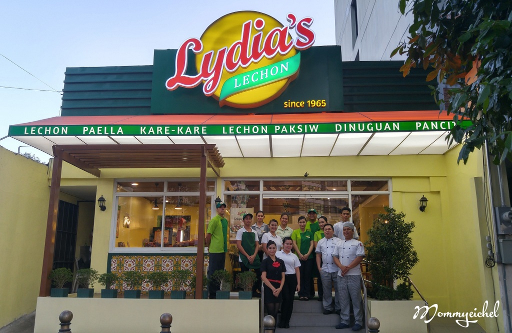 Mommy Eichel: Lydia's Lechon Timog Branch