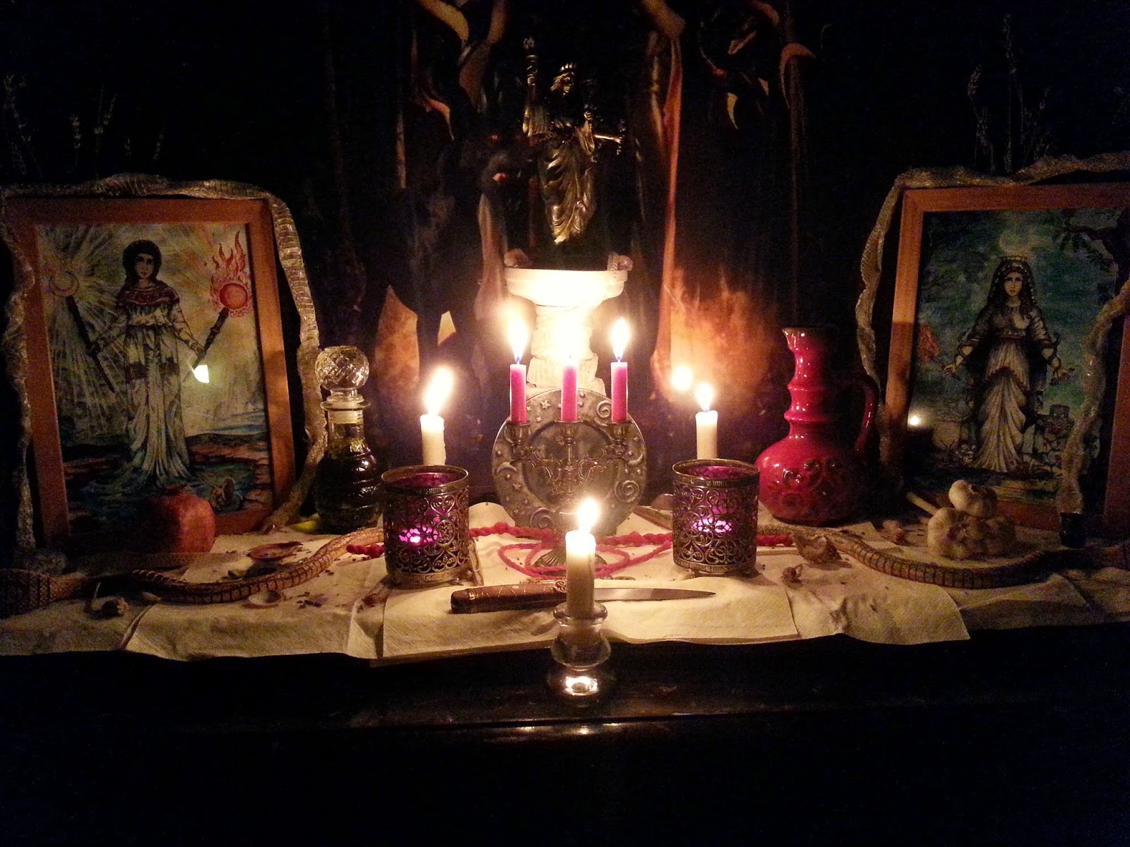 Le Sanctuaire.: Deipnon, le Souper d’Hécate ou le repas des Dieux.