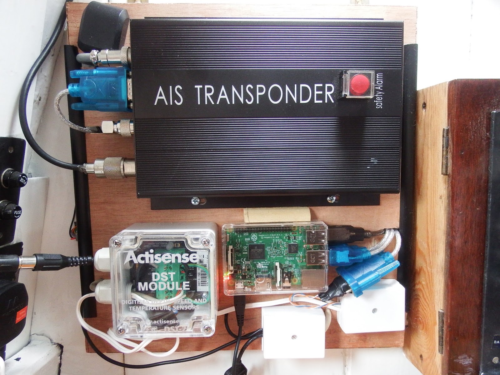 Log of Robinetta: AIS Installation