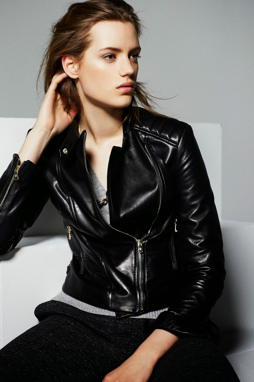 Massimo Dutti collection AH 2014-2015 - DAME SKARLETTE