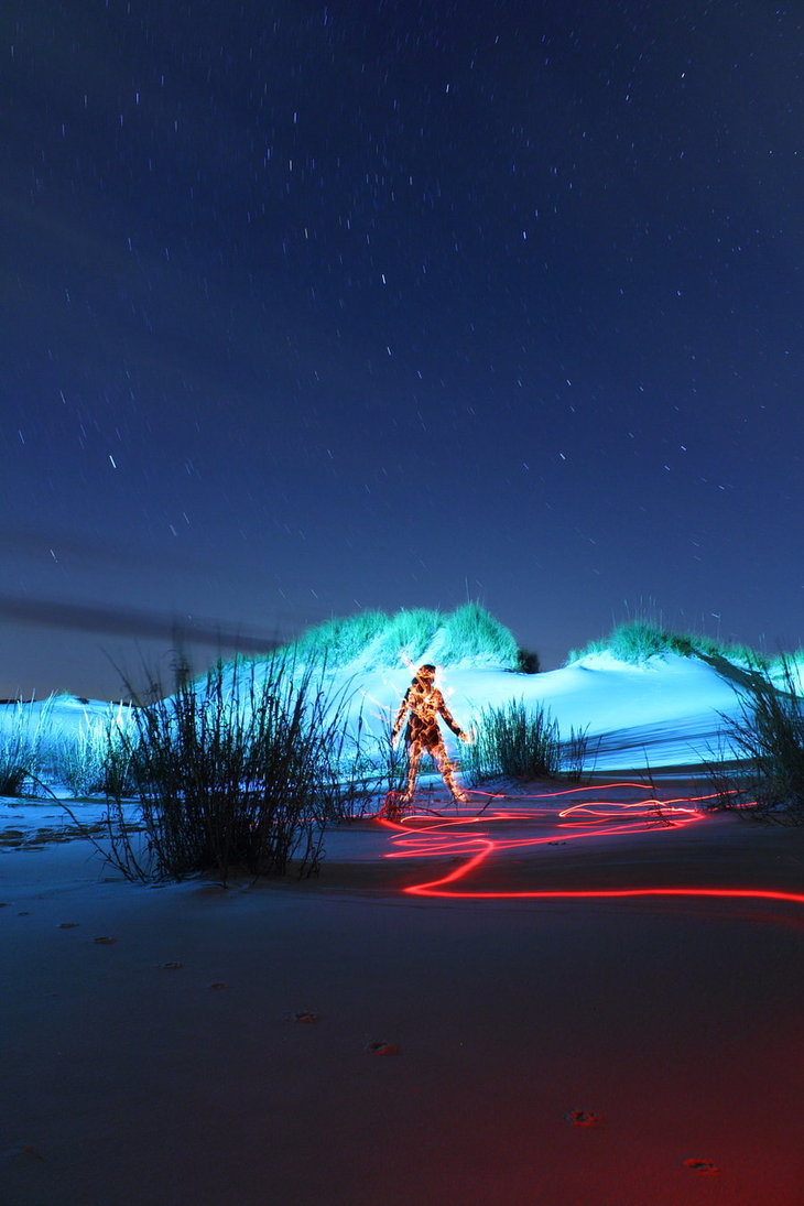 robert doisneau kiss: Truly Remarkable Light Painting By Photographer ...