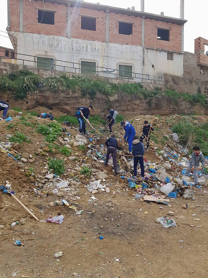 TLEMCEN : volontariat de nettoiement au quartier de Fedan Sebaa (Sidi ...