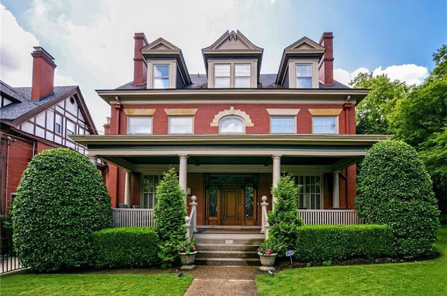 Sweet House Dreams: 1880 Brick Colonial in Pittsburgh, Pennsylvania