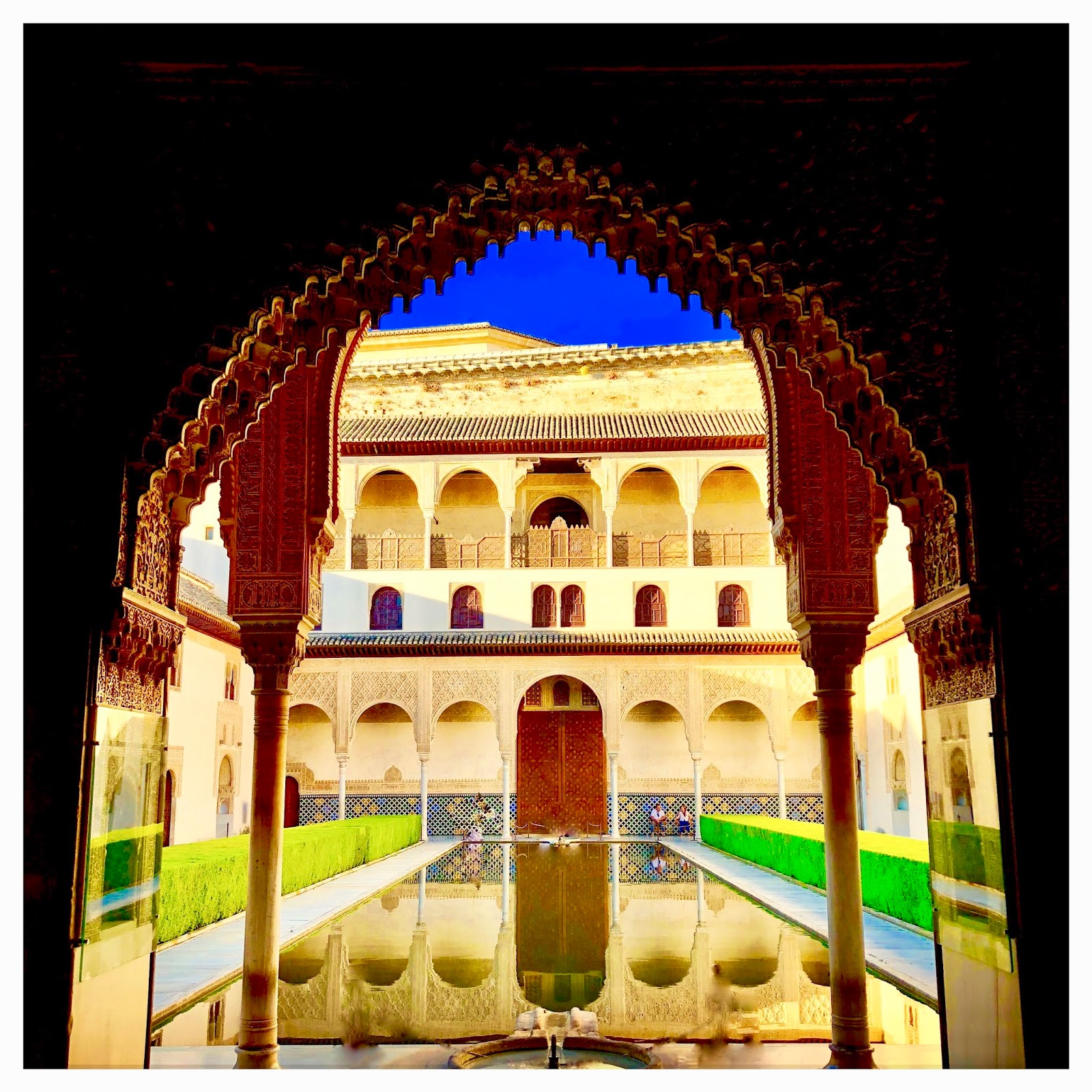 Patio de Comares o de la Al-Birka