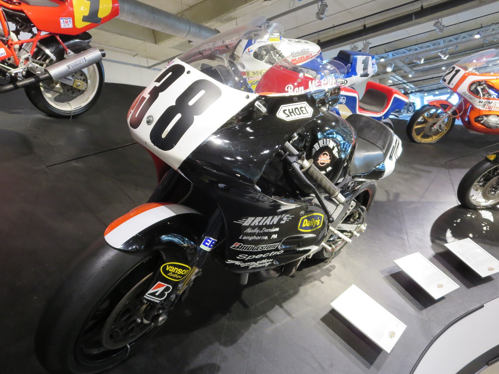 OddBike: Harley-Davidson VR1000 - God's Own Voice