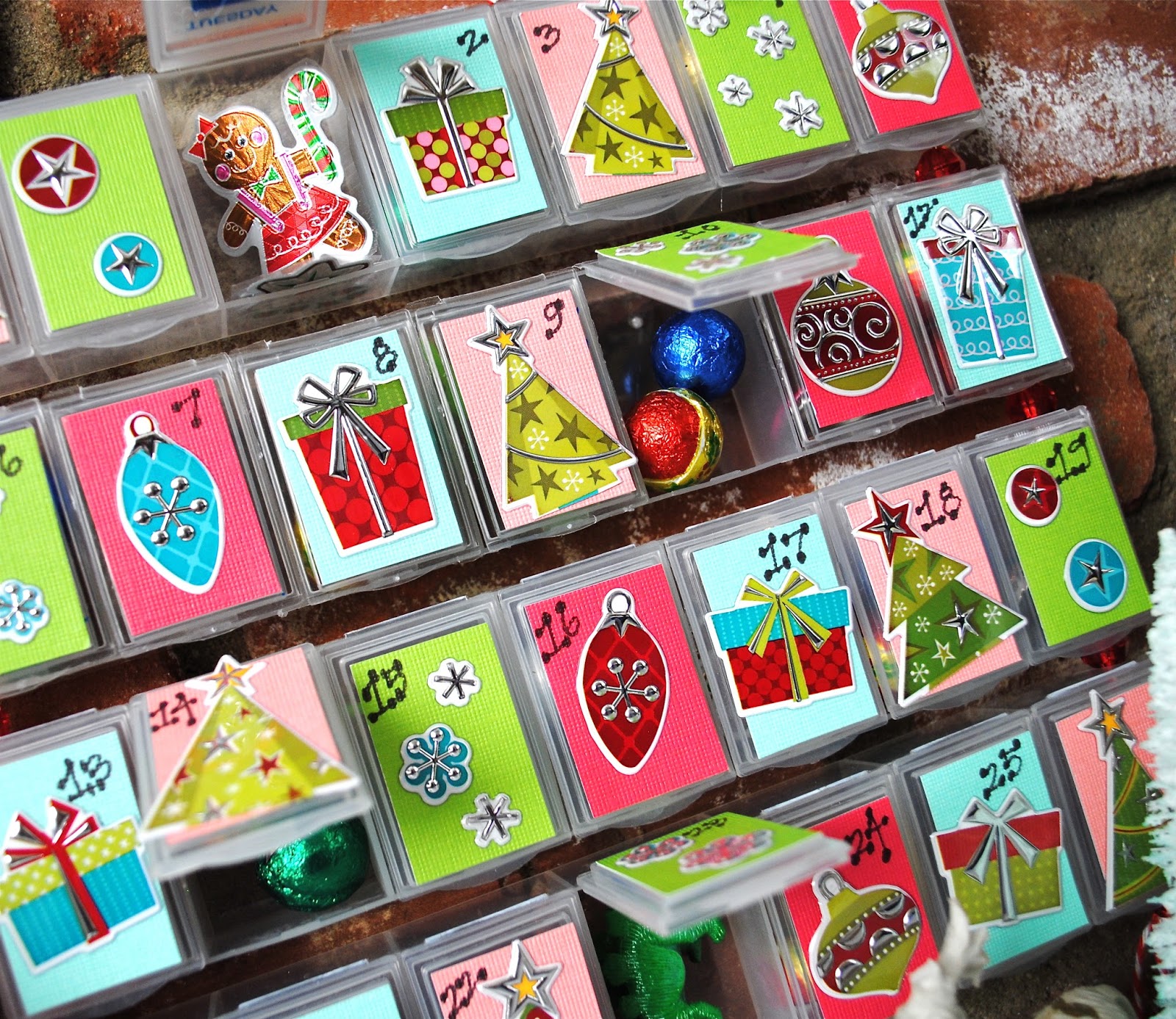 wacky tacky: Crazy Crafty: The ADVENT of the Dollar Store ADVENT!!!