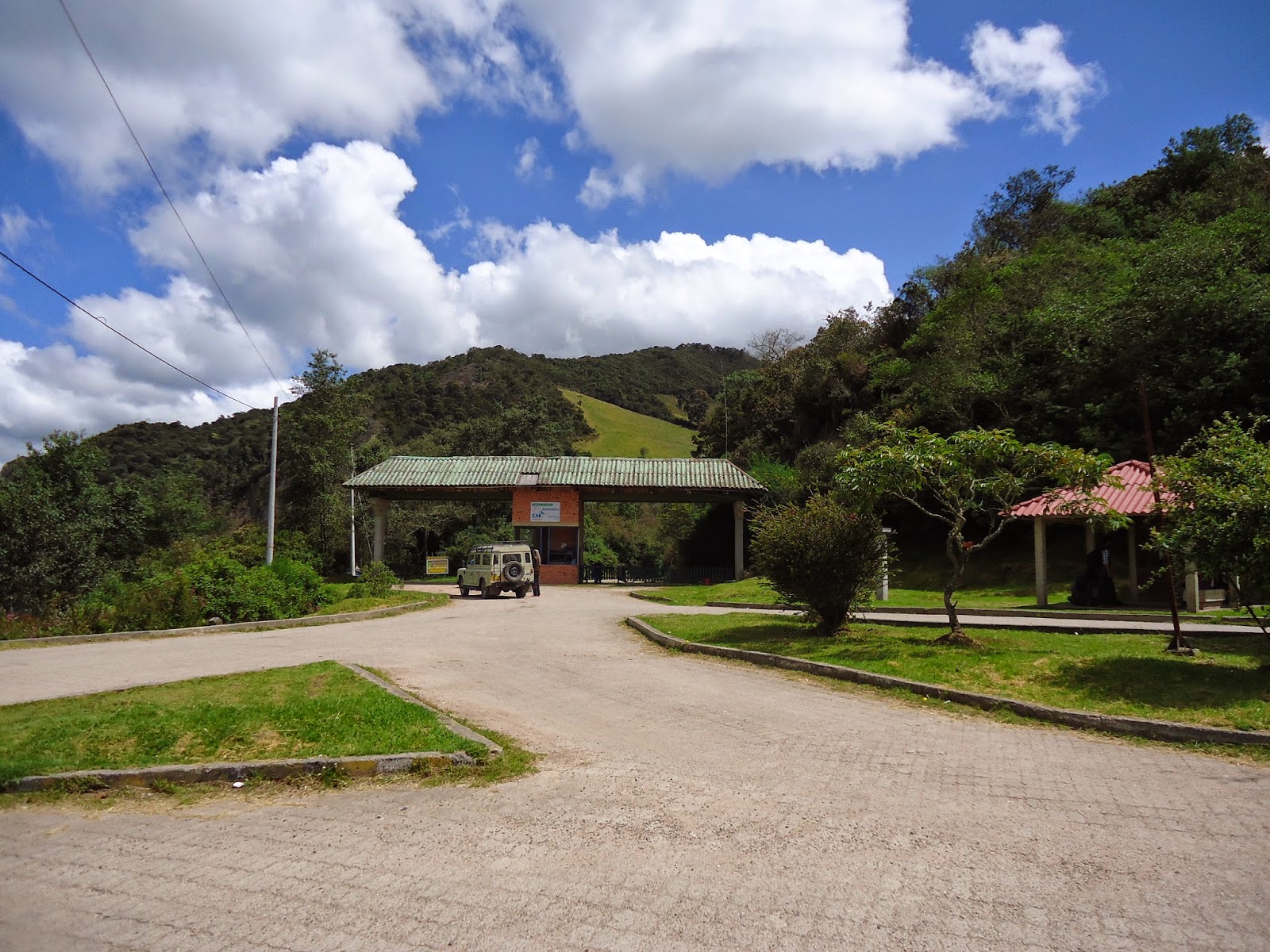Acampando en Neusa: Hacia el Embalse de Neusa