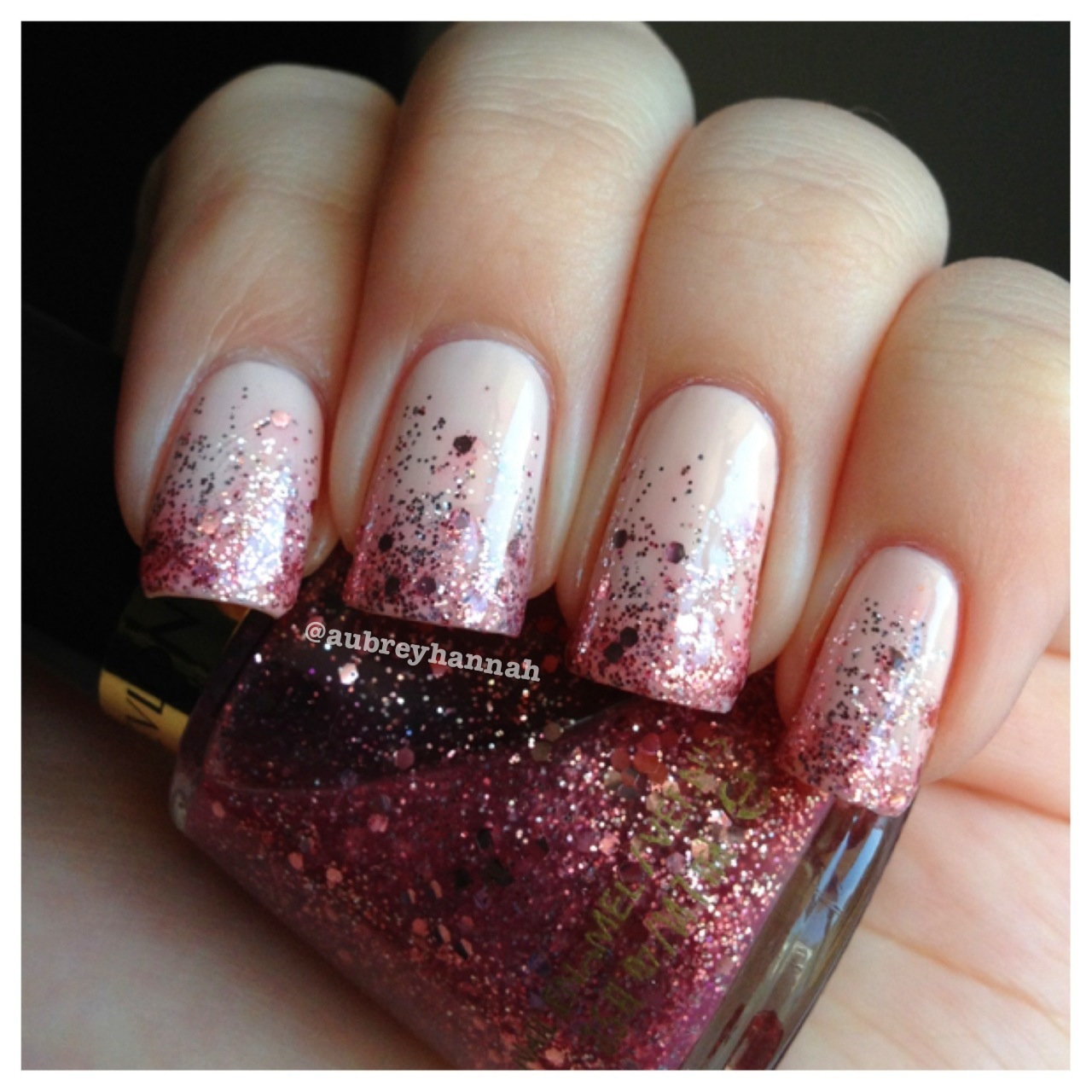 The Nail Paradise: Glitter Gradients!