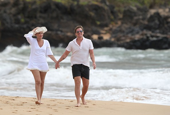 Rob Thomas And His Wife Enjoy A Romantic Beach Stroll ~ HOLLYWOOD ...