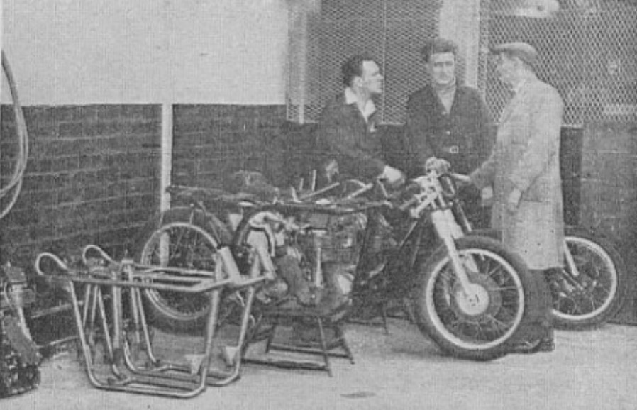 Yorkshire Ferret: A trip to see Joe Potts at Bellshill during the mid ...