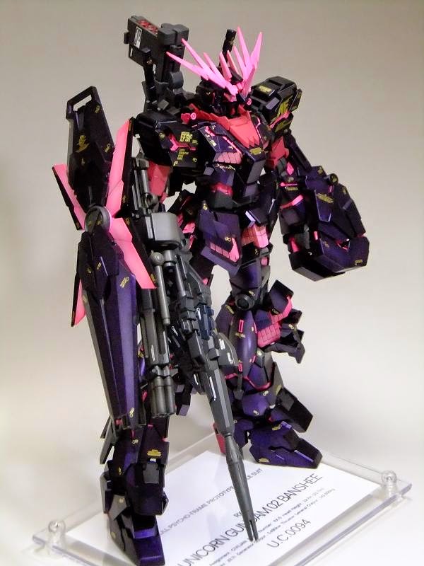 MG 1/100 Banshee "Pink Psycho Frame" with Gatling Gun Custom Build