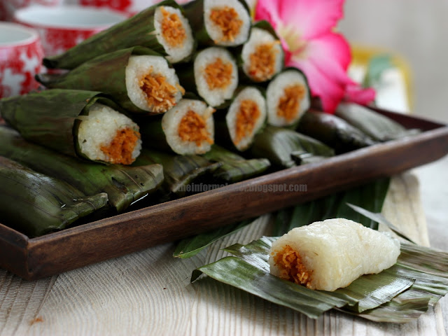 The Informal Chef: Simple Pulut Panggang/Rempah Udang