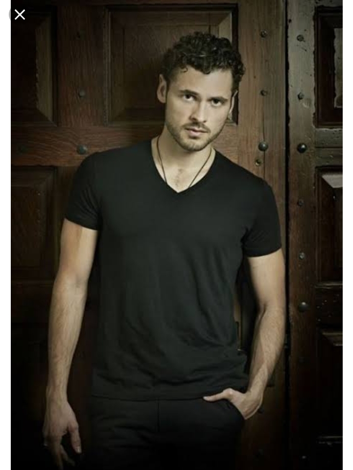Los Ojos del Espectador: Adan Canto actor y cantante Mexicano