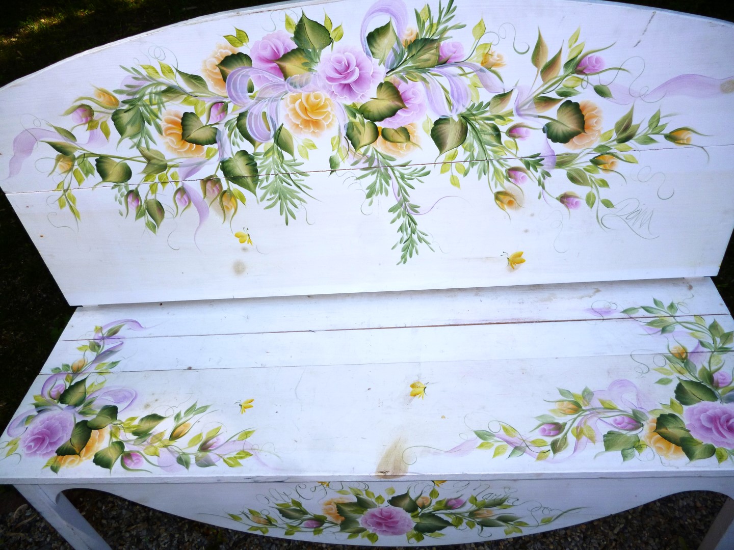Writing Straight from the Heart: Gorgeous New-to-Me Hand-painted Bench