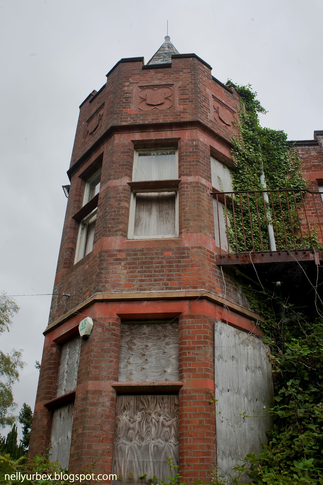 Nelly's Urbex: Babies Castle - Dr Barnardo's - Hawkhusrt