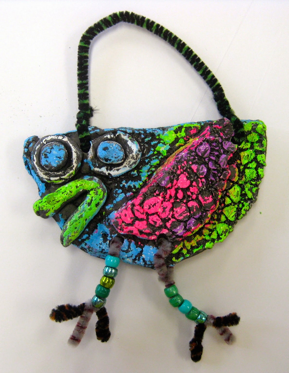 Cassie Stephens: In the Art Room: Kindergarten Clay Birds