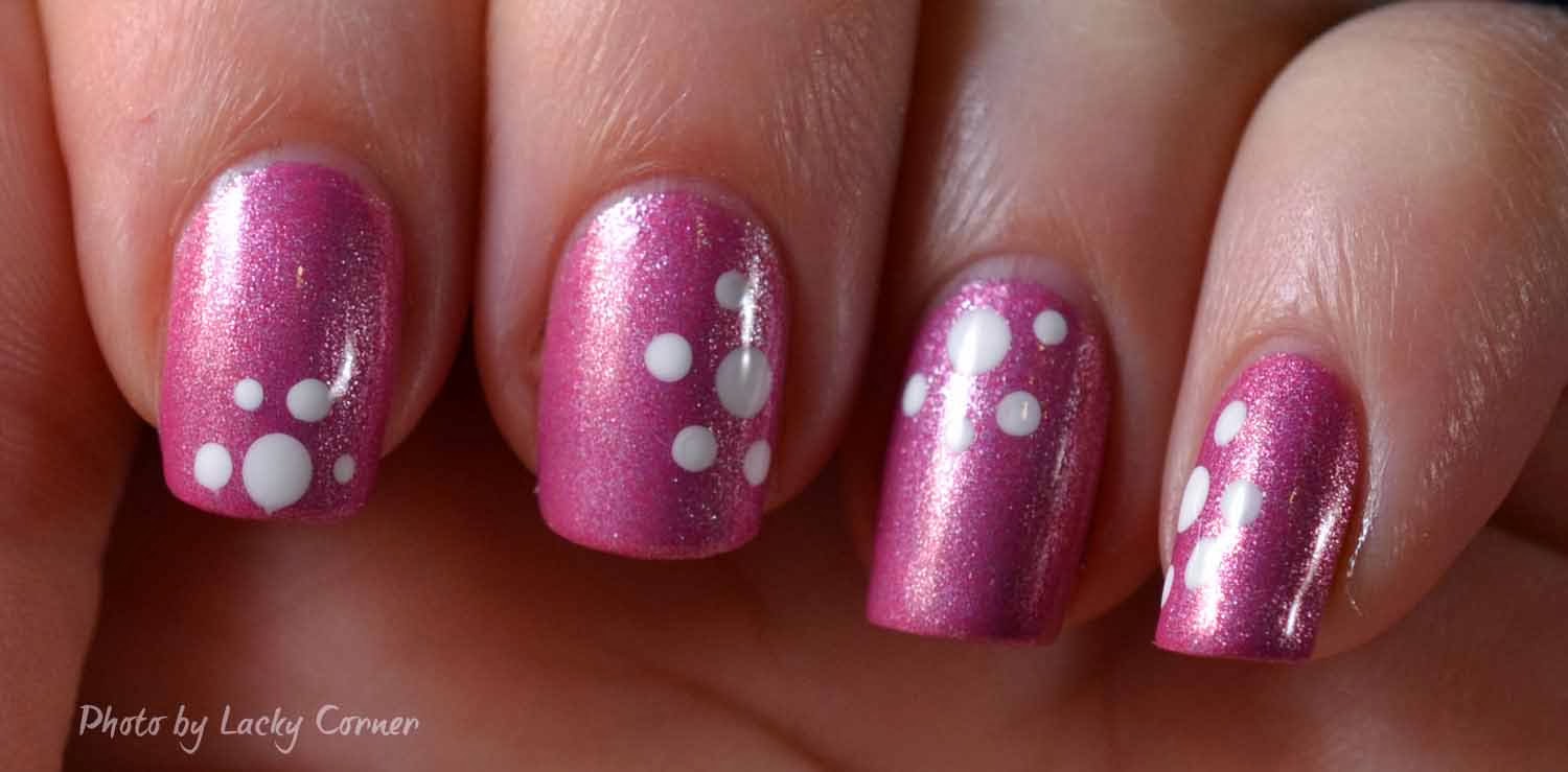 Lacky Corner: United In Pink - Zoya Rory with dots