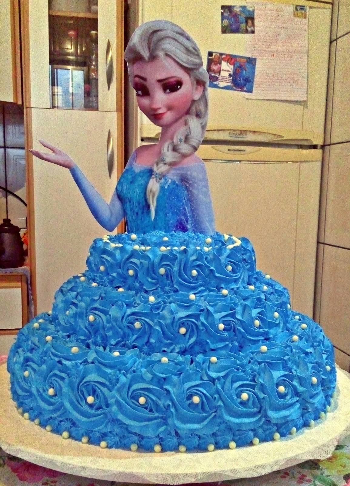 O Cantinho do Bolo da Lenira: Bolos Frozen