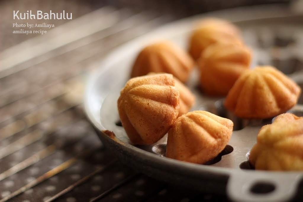 Amiliaya Recipe: Traditional small cake - Kuih Bahulu 烤鸡蛋糕