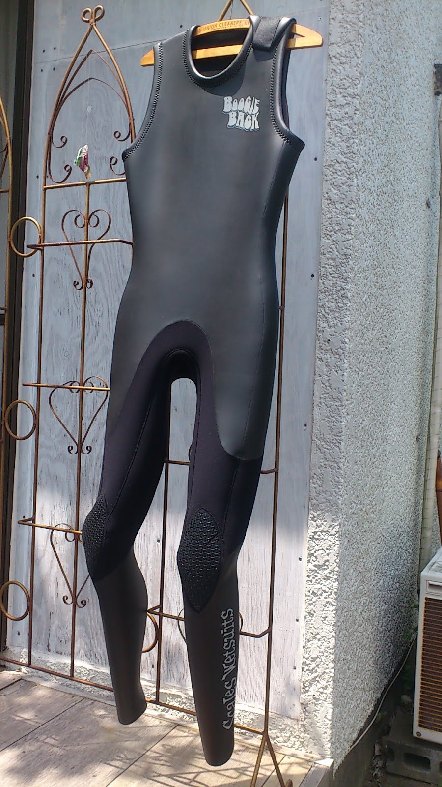 SCALES WETSUITS: Boogie Back