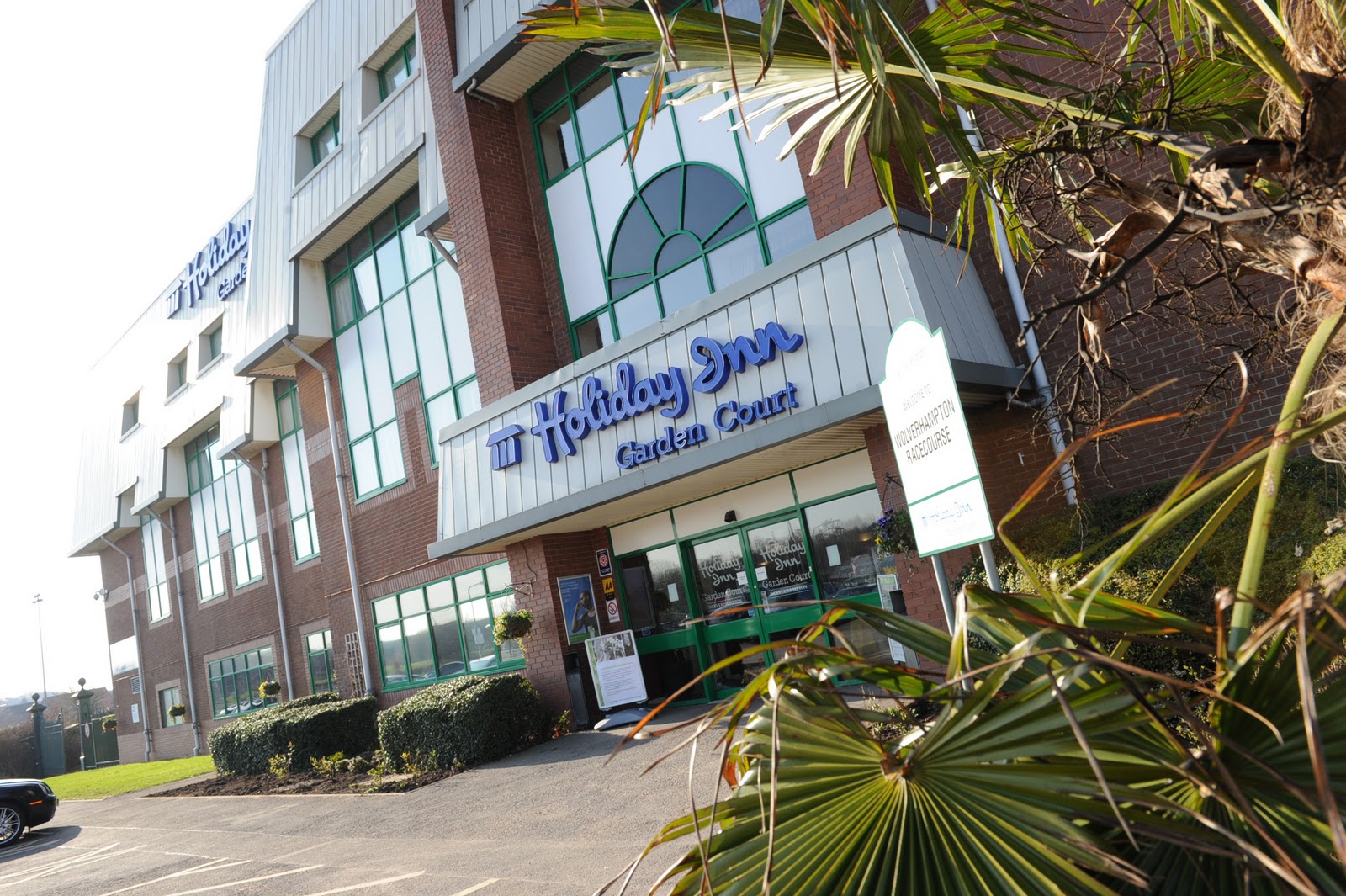 Wolverhampton Racecourse: Holiday Inn Hotel