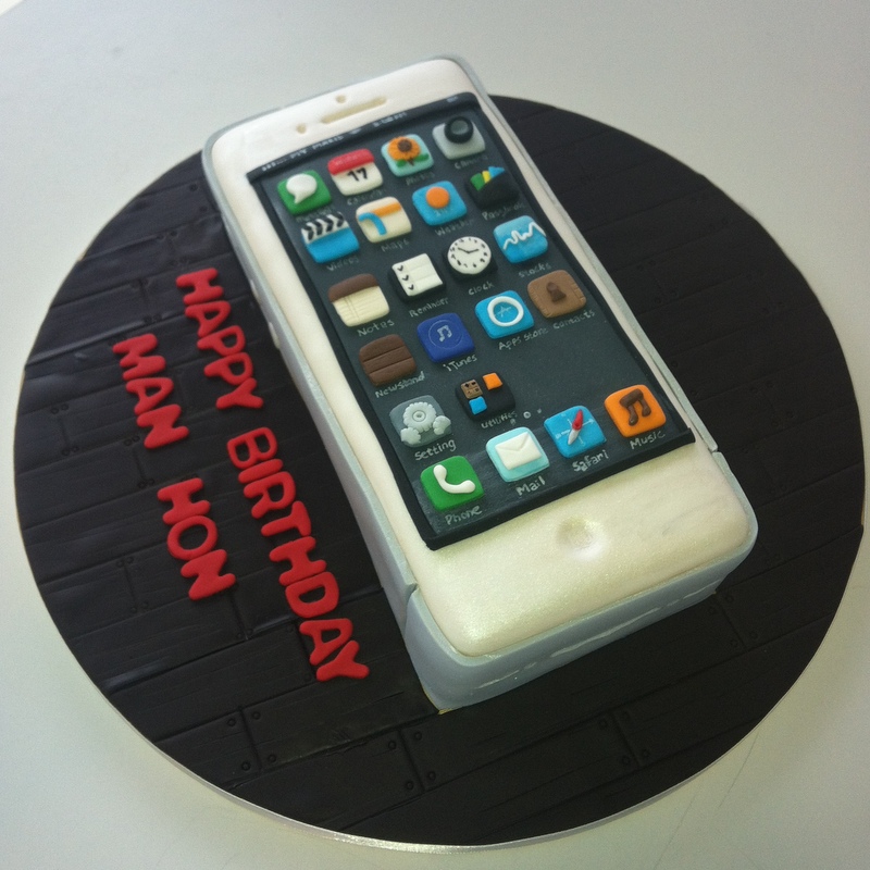 TeaRoom by Bel Jee: iPhone 5 cake