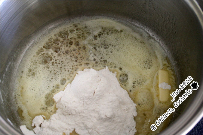 Heavenly Palate: [Poutine] Simply Canadian staple food: fries with ...