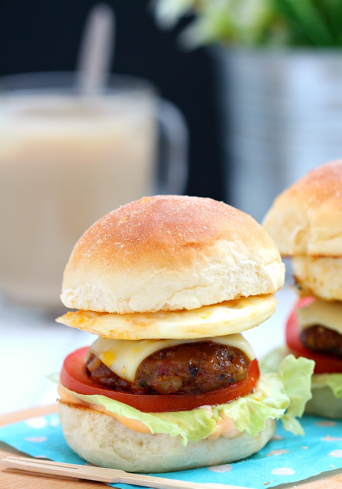 Skinless longganisa ( Filipino sausage ) and pan de sal ( Filipino ...