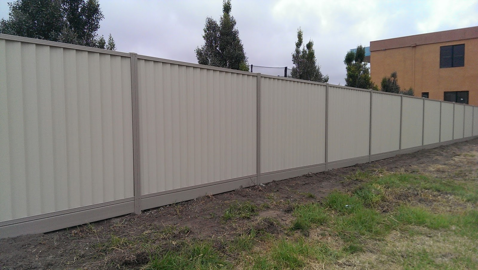 Ironman Fencing: METROLL Colorbond® With PVC insert