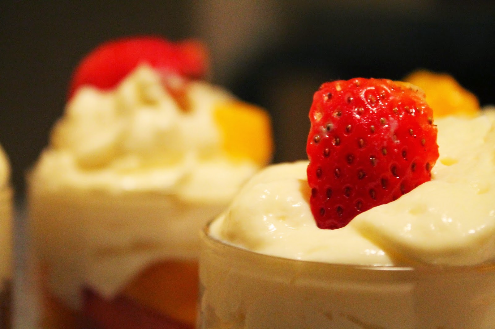 Cocina con Adriana: Frutas con crema Chantilly