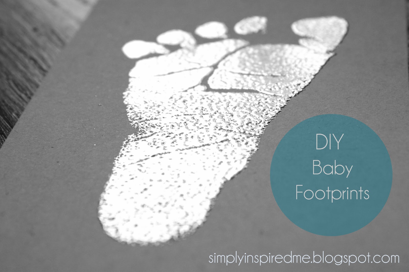 DIY Baby Footprints | IllyWho