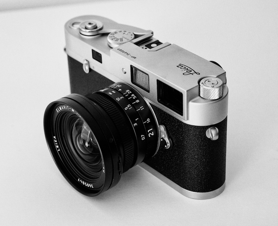 Leica MP in silver
