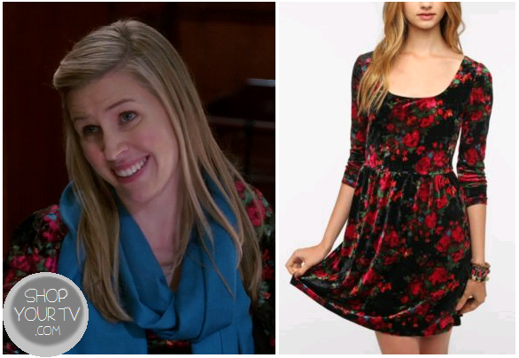 The Mindy Project: Season 1 Episode 17 Maggie's Floral Skater Dress ...