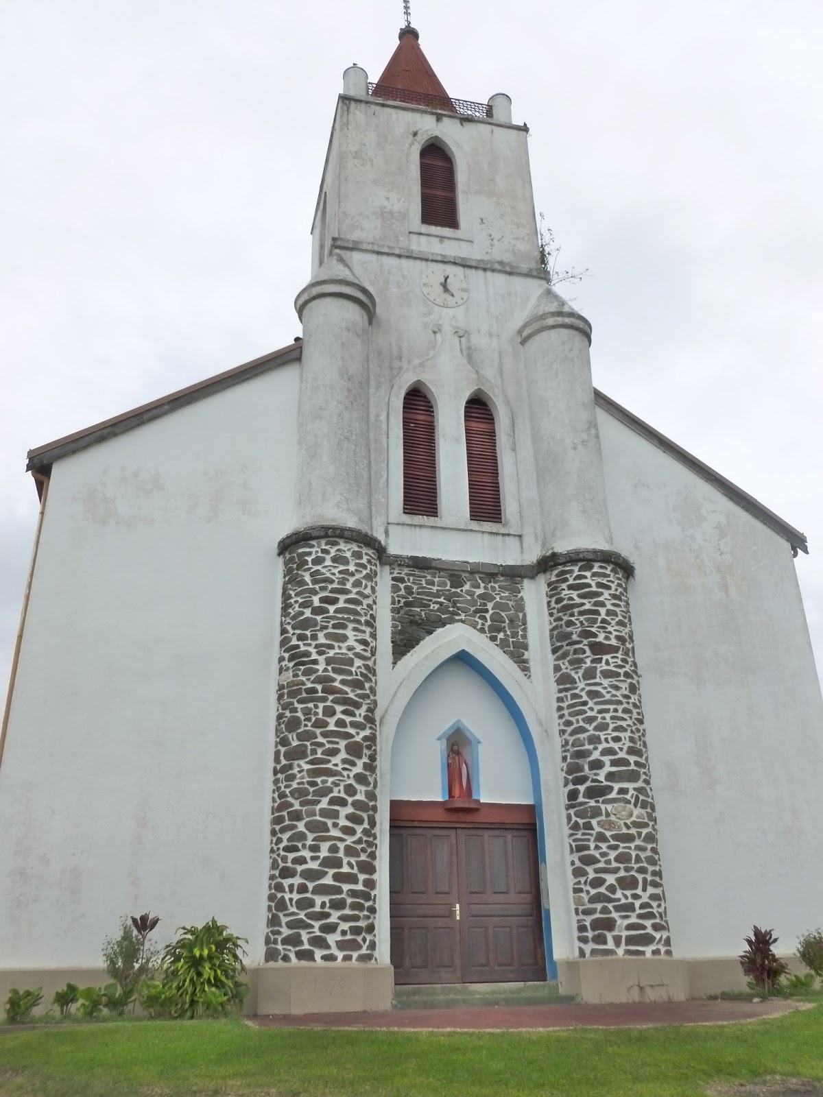 France has coconuts: French tropical churches: lastest article now ...