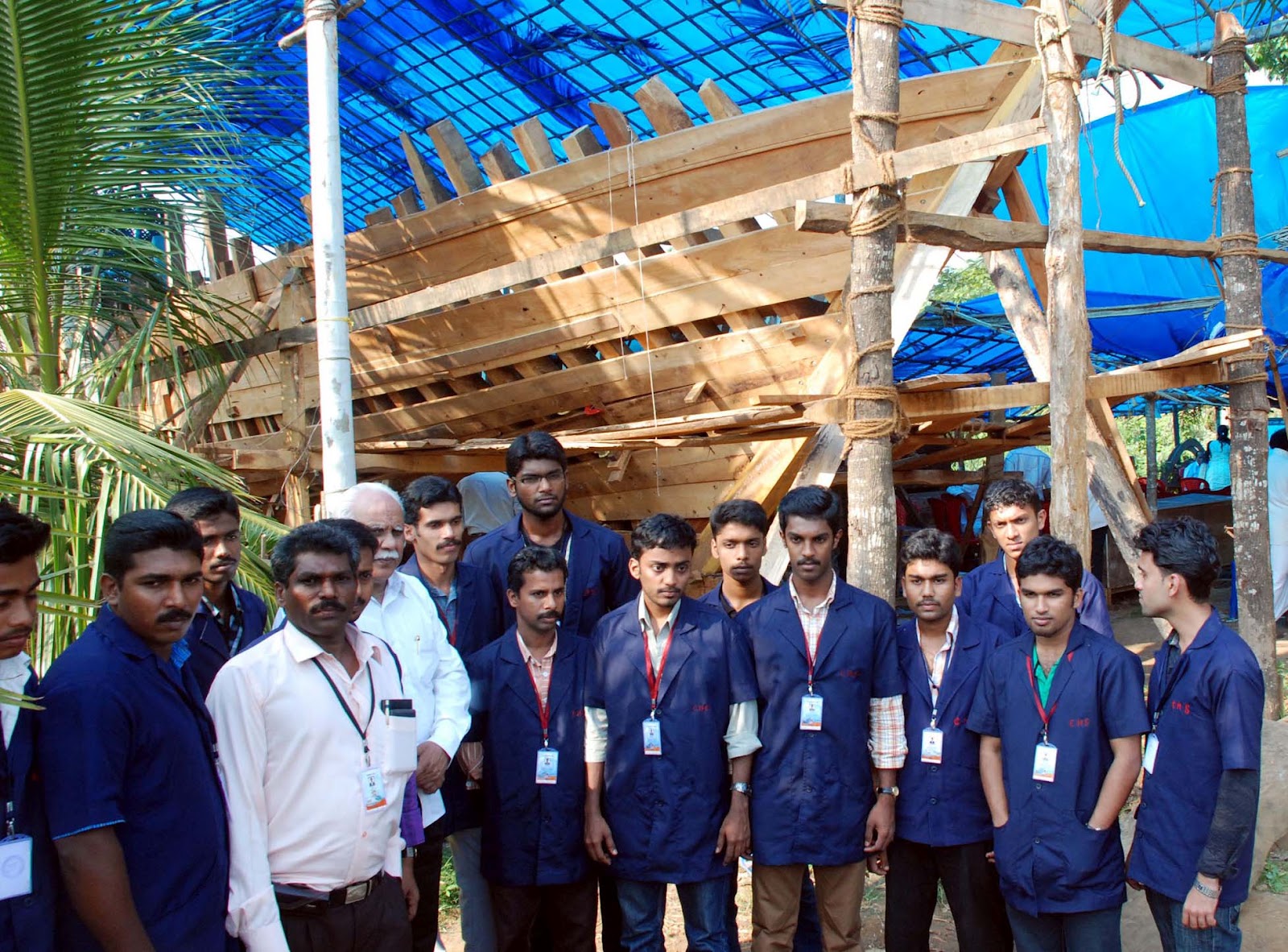 URU&DHOWS: Uru(Dhow)-Sambuk (Wooden Ship) Building yard at Beypore in ...