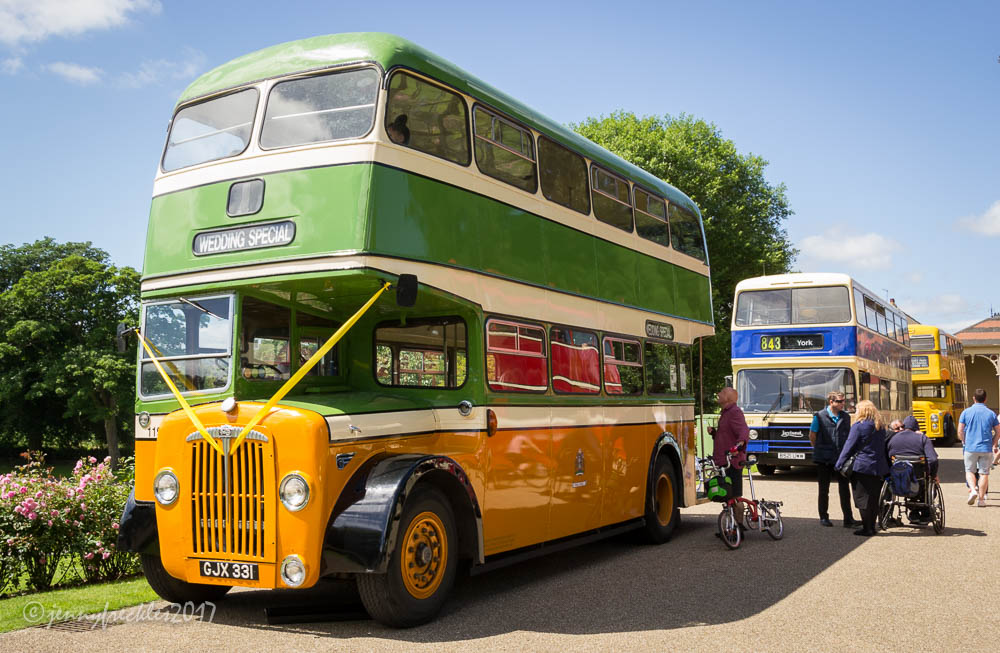 Saltaire Daily Photo: More bus nostalgia