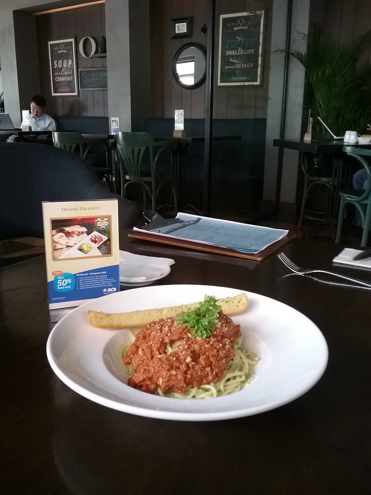 OPUS Cafe : Tawarkan Menu Lokal Hingga Western | Indrifairy's Journey