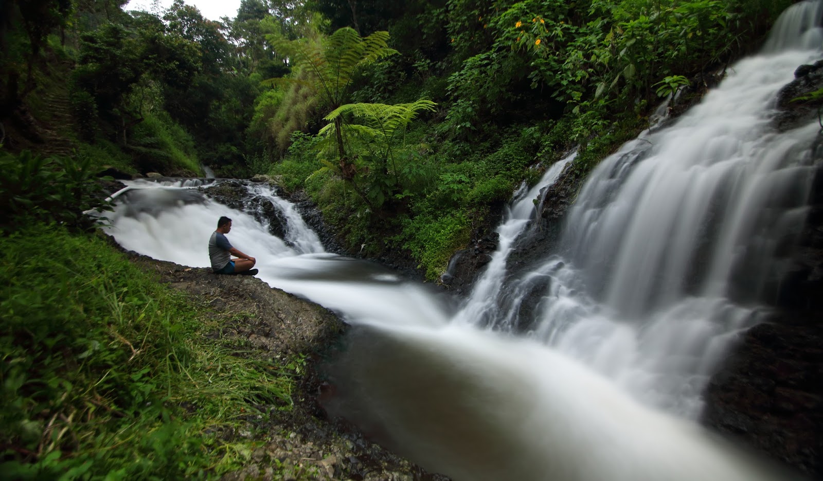 Wisata Bandung II: Curug Cimahi/Curug Pelangi dan Curug Aseupan