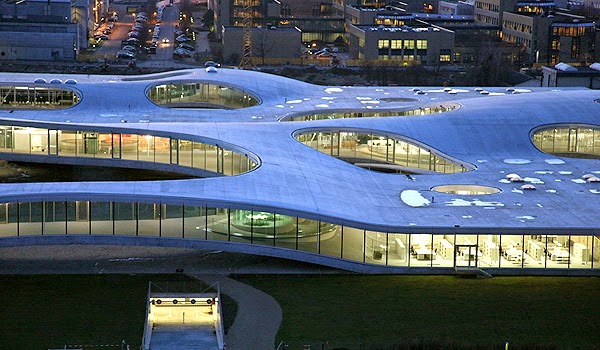 Diedrica: ROLEX LEARNING CENTER