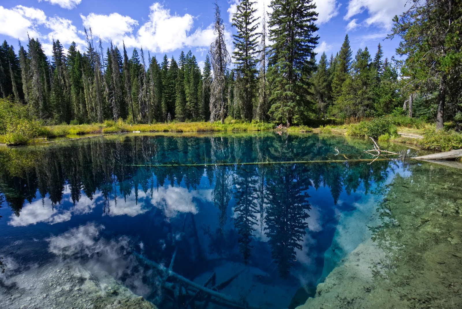 Little Island Crater Lake
