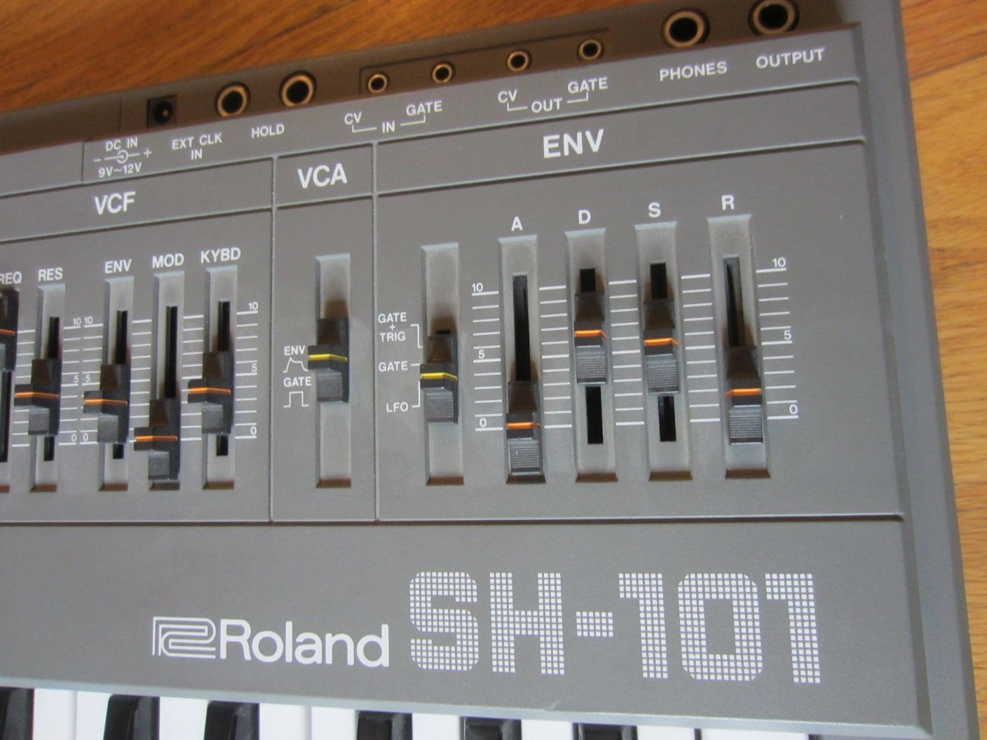 MATRIXSYNTH: Roland SH-101 Analog Synthesizer