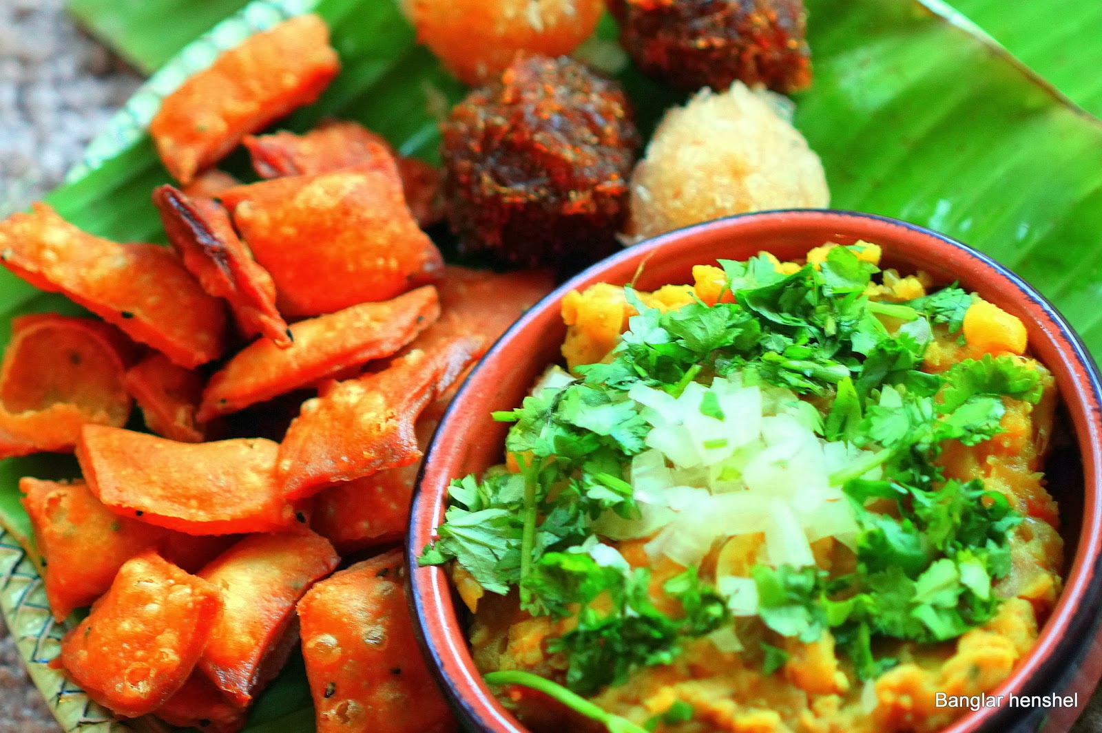 Banglar Henshel: Narkel Nadu/Sweet Coconut Balls