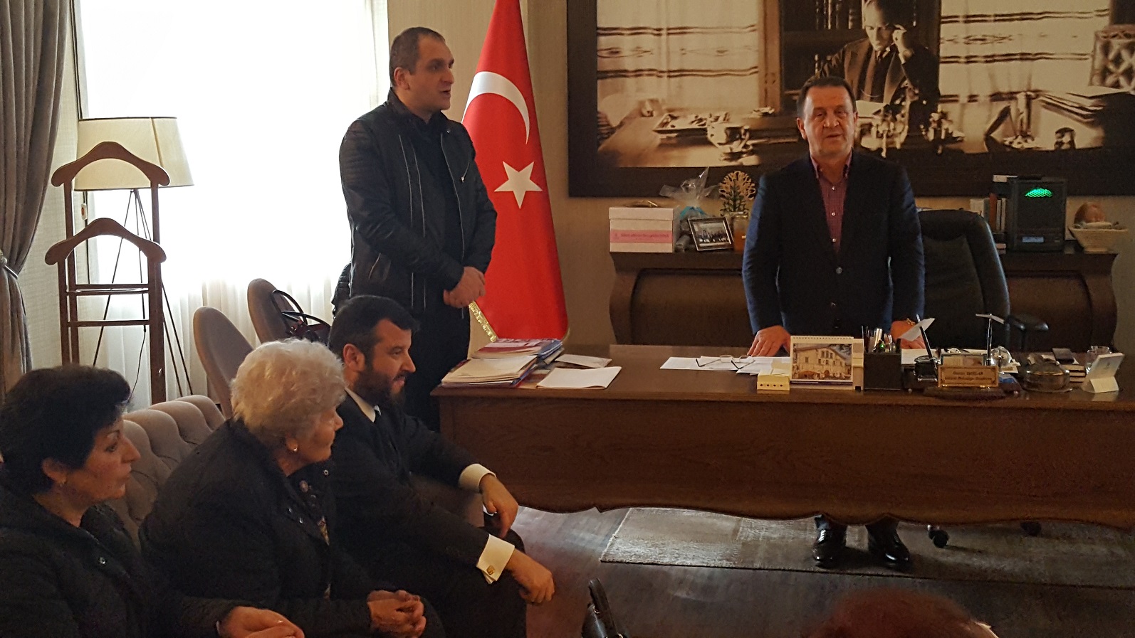 ΦΩΣ ΦΑΝΑΡΙΟΥ: ΟΜΙΛΟΣ ΠΡΟΣΚΥΝΗΤΩΝ ΣΤΗΝ ΣΗΛΥΒΡΙΑ - ΣΥΝΑΝΤΗΣΗ ΜΕ ΤΟΝ ...