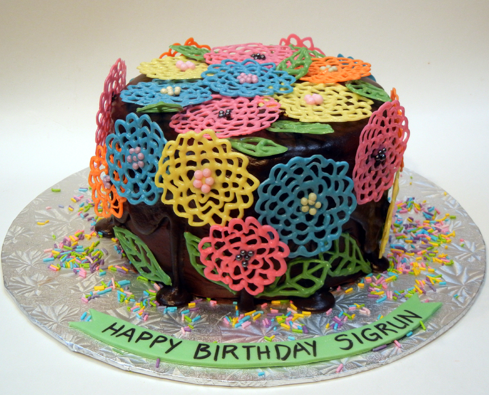 Ronna's Blog: A few cakes...