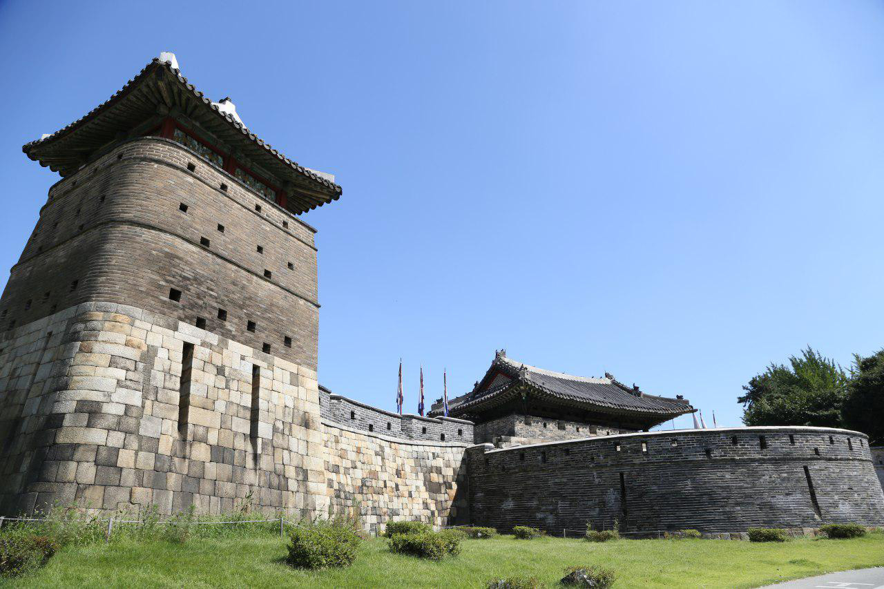 Suwon Hwaseong Fortress, The World Heritage: Suwon Hwaseong Fortress ...