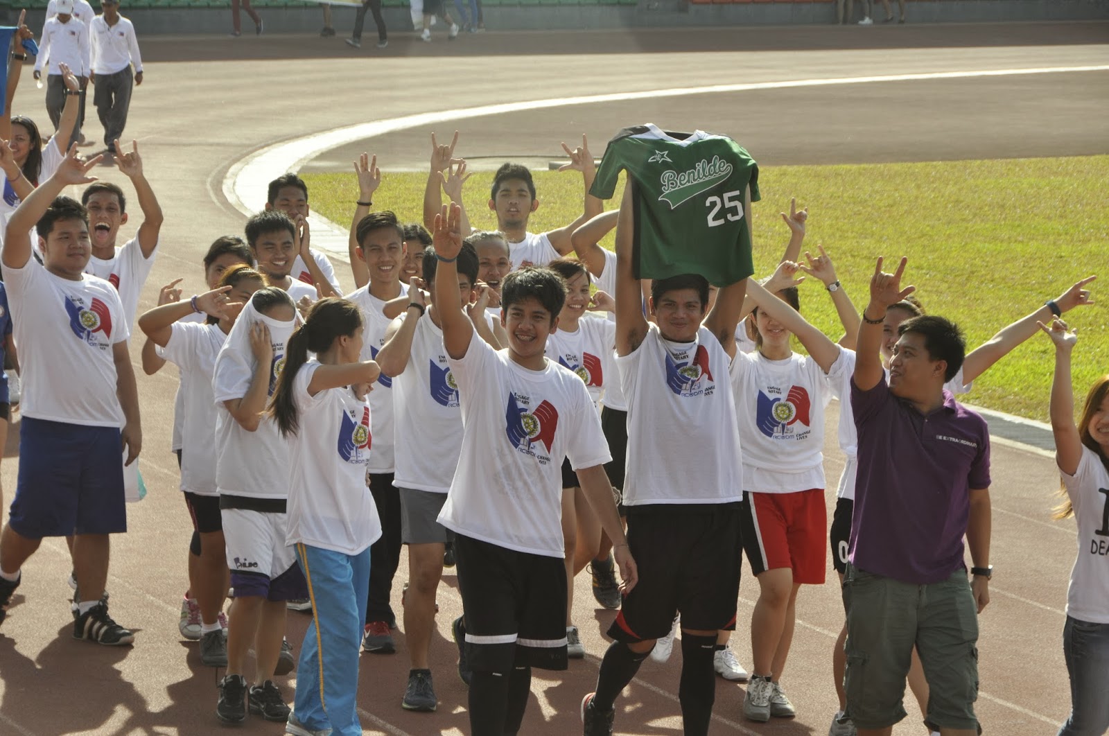 Deaf E-News: SDEAS Athletes in 28th Rotaract Sportsfest 2014