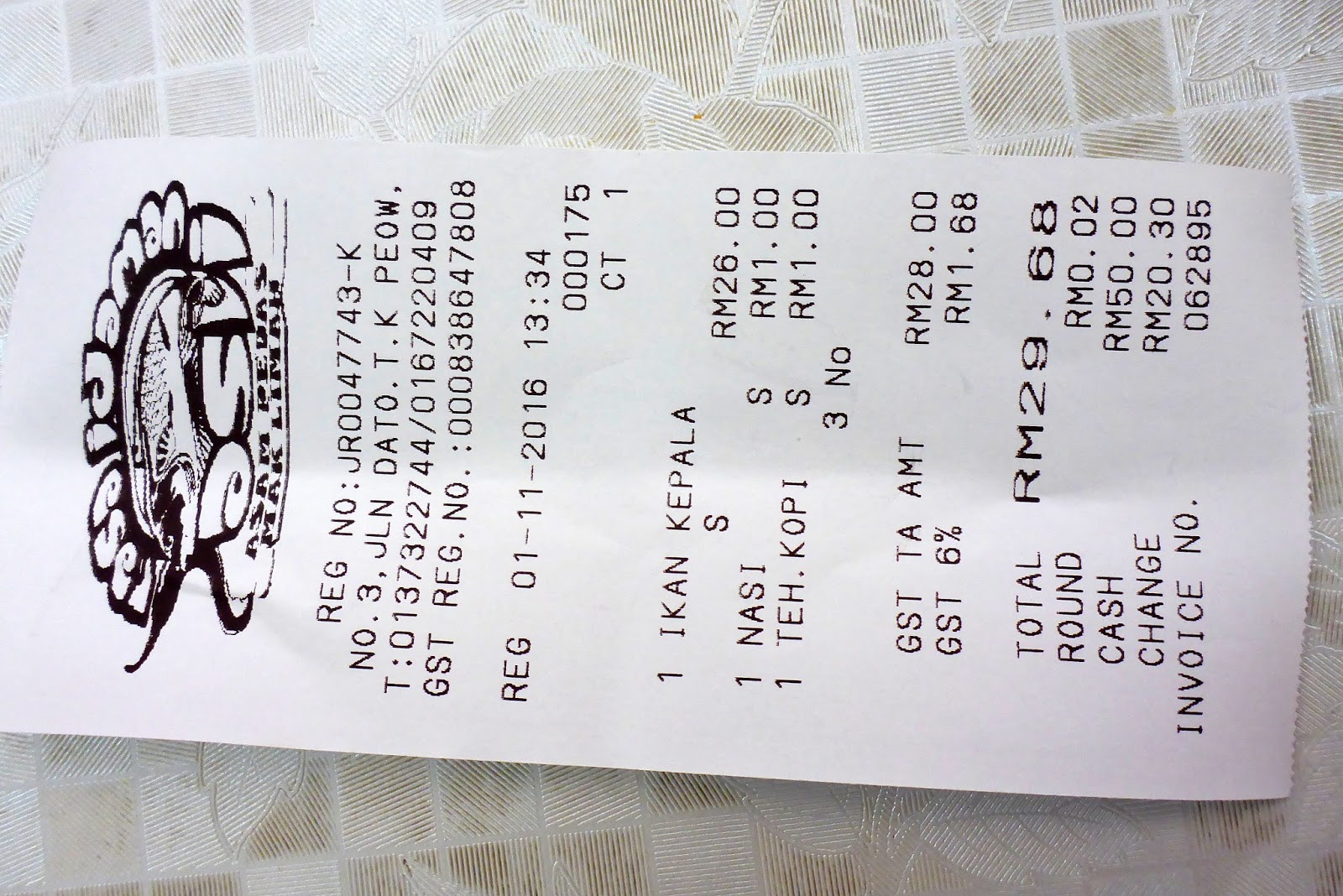 Asam Pedas Mak Limah in Batu Pahat (Rasa Idaman Asli) ⭐⭐⭐⭐ |Tony Johor ...